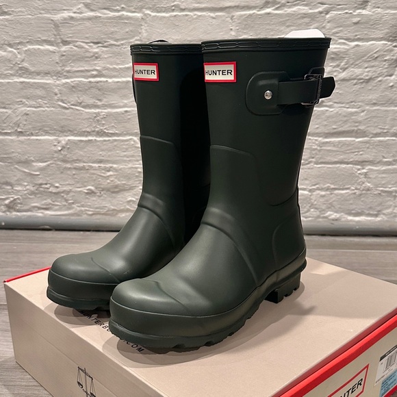 Hunter | Shoes | Hunter Mens Original Short Rain Boots Dark Olive ...